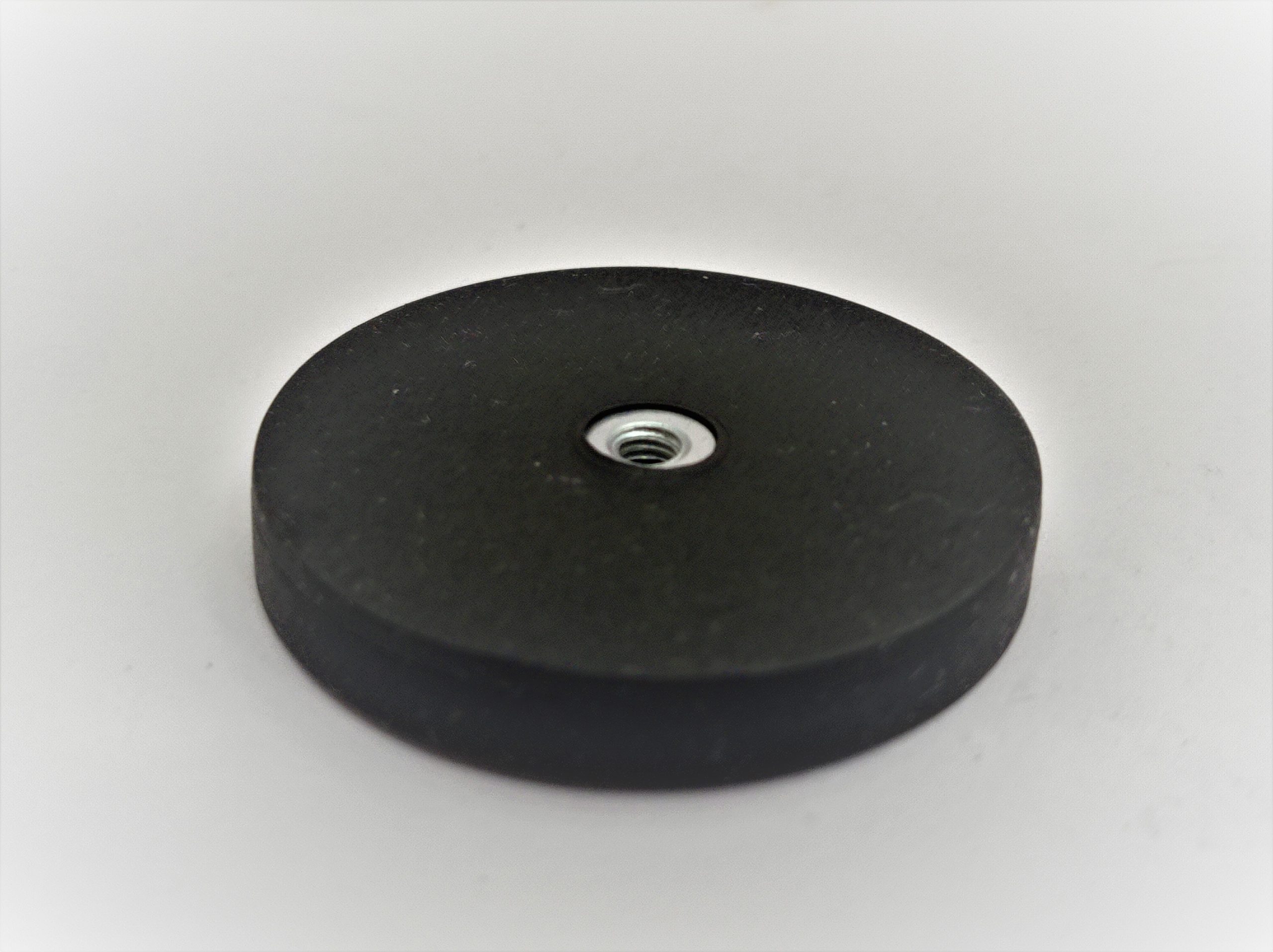 Flush Hole D43mm x H6mm x M4 - Fastmag Magnets